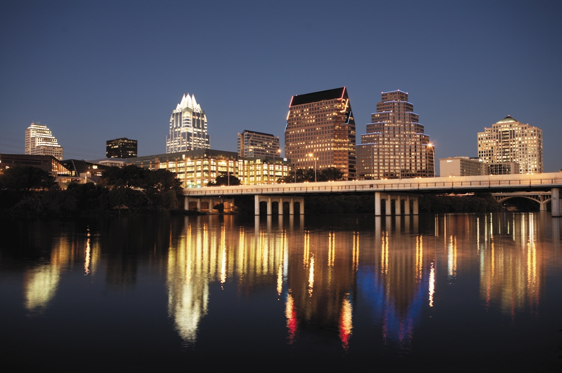 Austin Skyline at Night › Iwanowski's Reise-Blog
